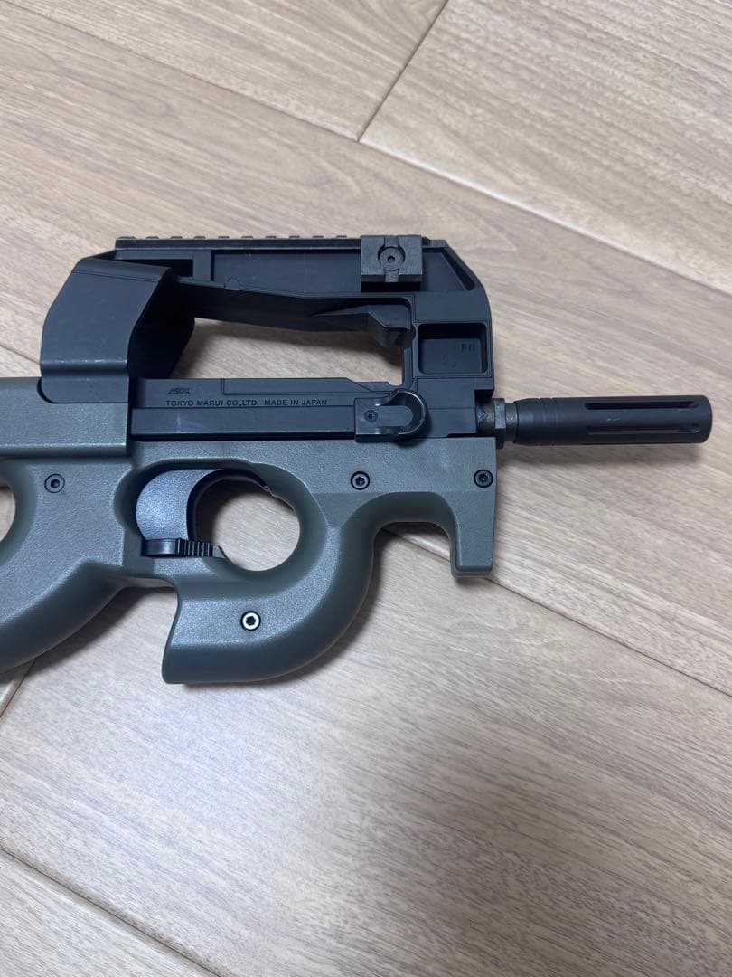 東京マルイ　PS90 ハイサイクル　P90