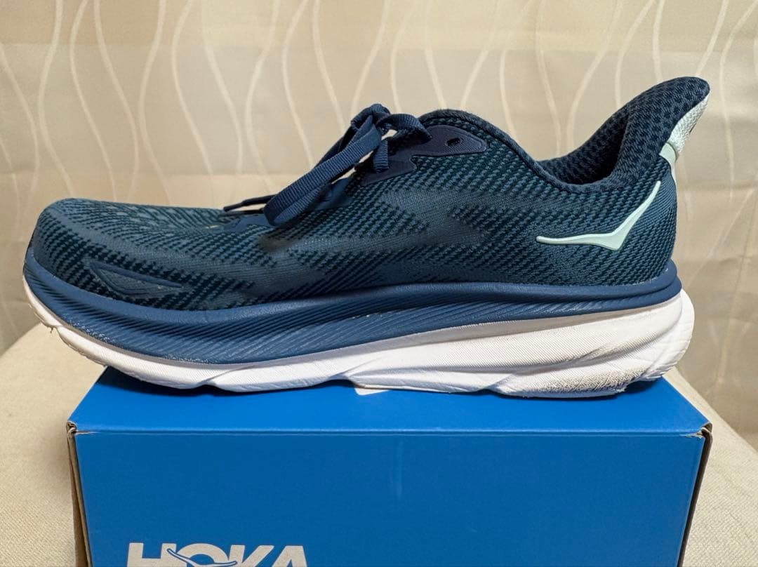 【中古美品】HOKA クリフトン9 ランニングシューズ 26.0cm