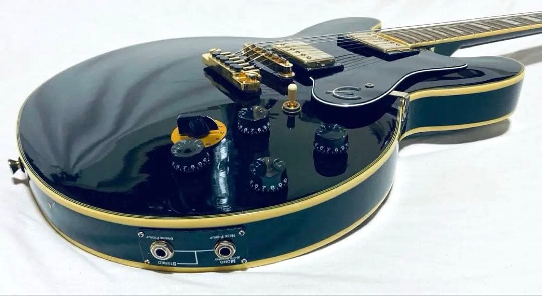 Epiphone B.B. King Lucille セミアコ ハードケース付き