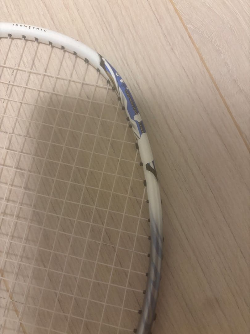 YONEX　ボルトリック60　4UG5