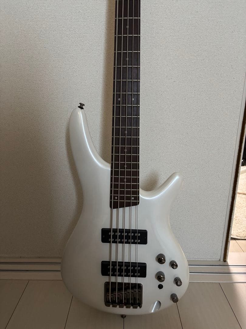 Ibanez/アイバニーズ 5弦 エレキベース SR305E-PW＋ケース