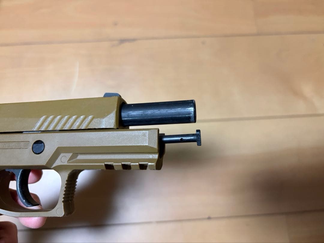 SIG PROFORCE M17 CO2ブローバックピストル