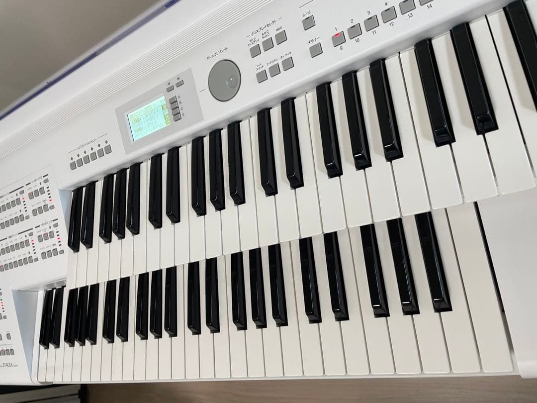 YAMAHA ヤマハ　エレクトーン　STAGEA ELB−02