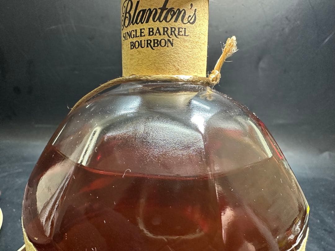 Blanton's シングルバレルバーボン 750ml 46.5%