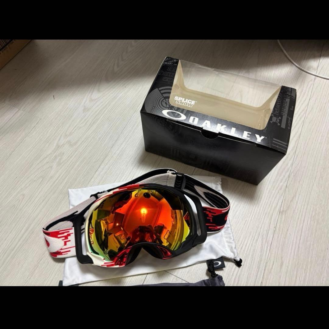 OAKLEY ゴーグル ミラーレンズ 赤黒