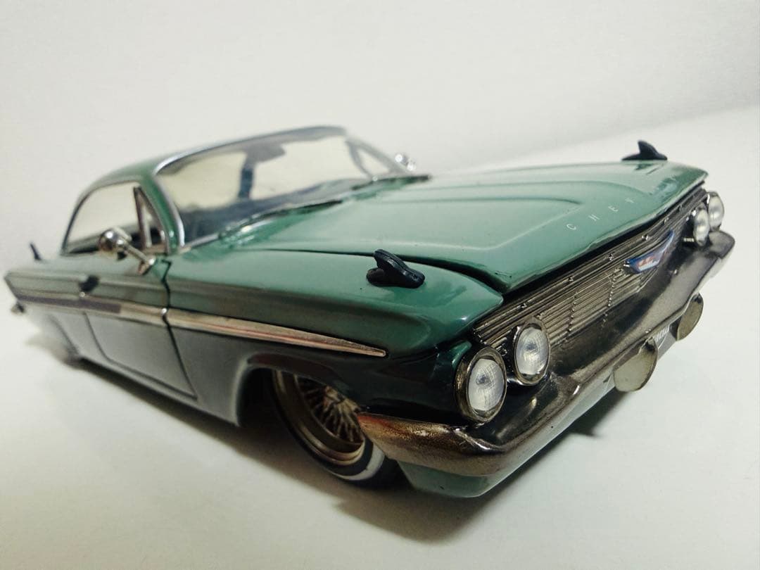 Jada/'61 Chevyシボレー Impalaインパラ 1/24 限定絶版