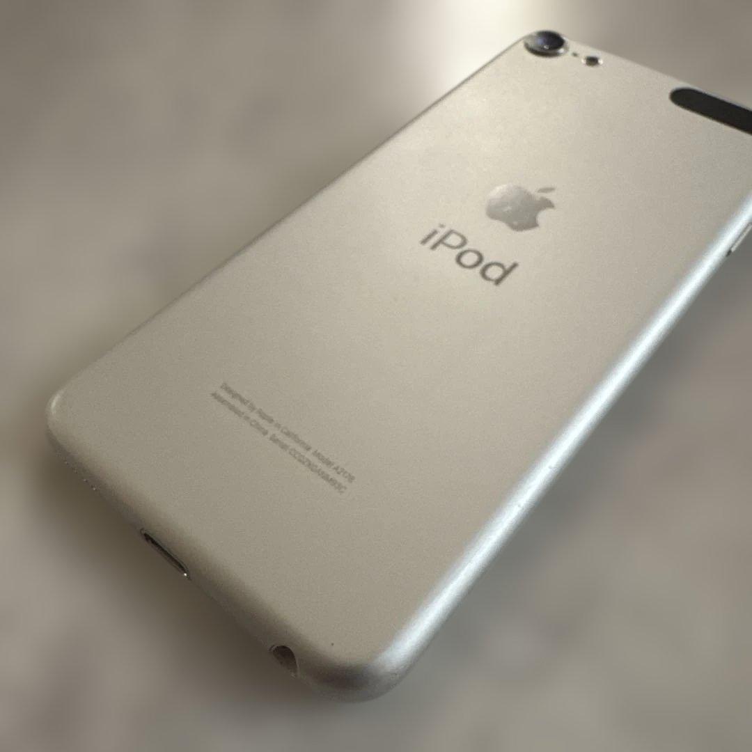 Apple iPod touch (第7世代) MVHV2J/A シルバー