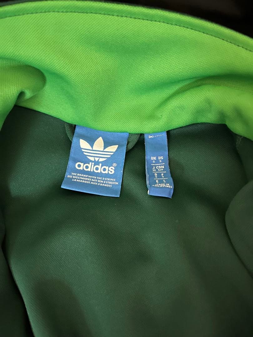 adidas original トラックジャケット