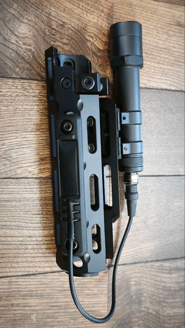 MI タイプ ハンドガード surefire ライトセット