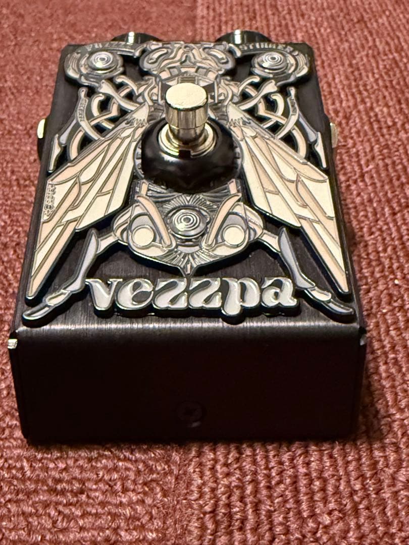 ギター Beetronics Black Bee Edition Vezzpa Fuzz