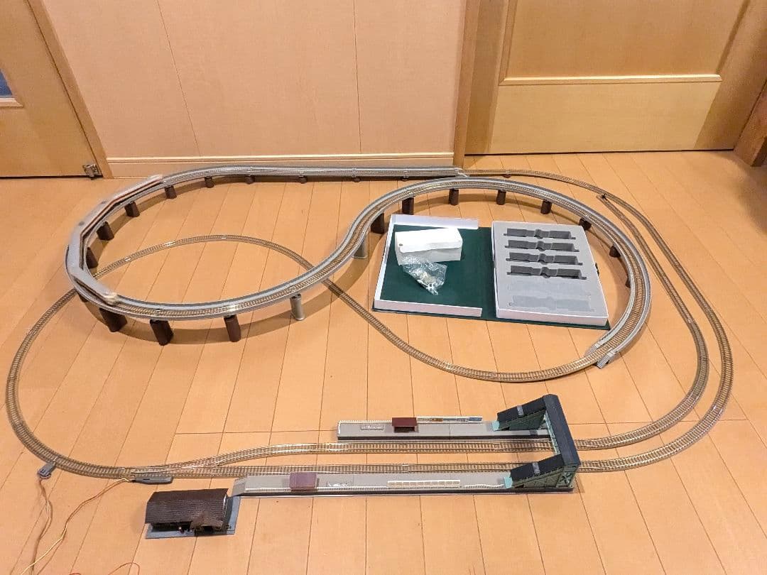 中古 Nゲージ オリジナルスターターセット 立体交差レール+車両付き 入門用