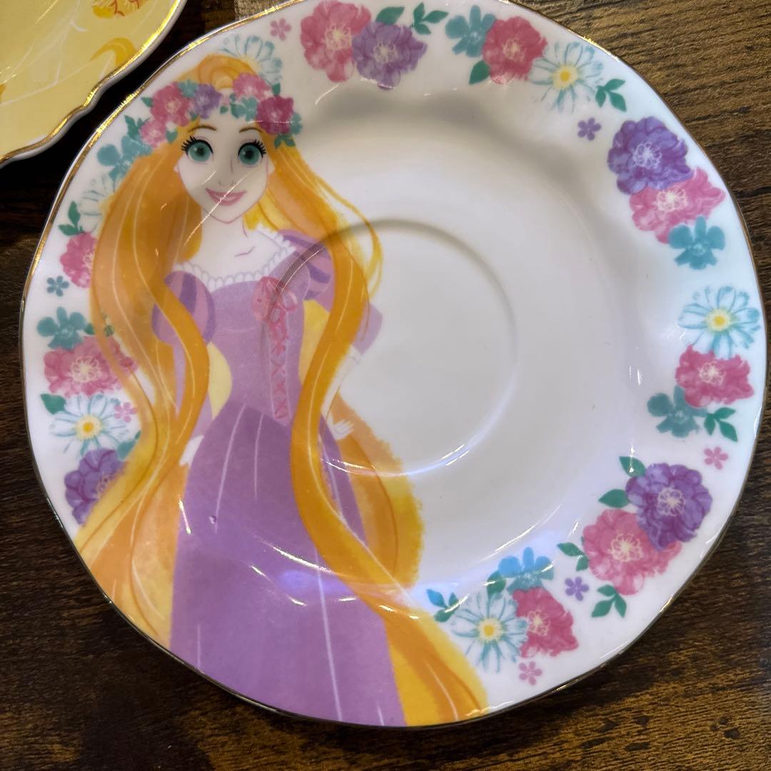 ディズニーティーカップセット（3個）　ベル　ラプンツェル　アリエル