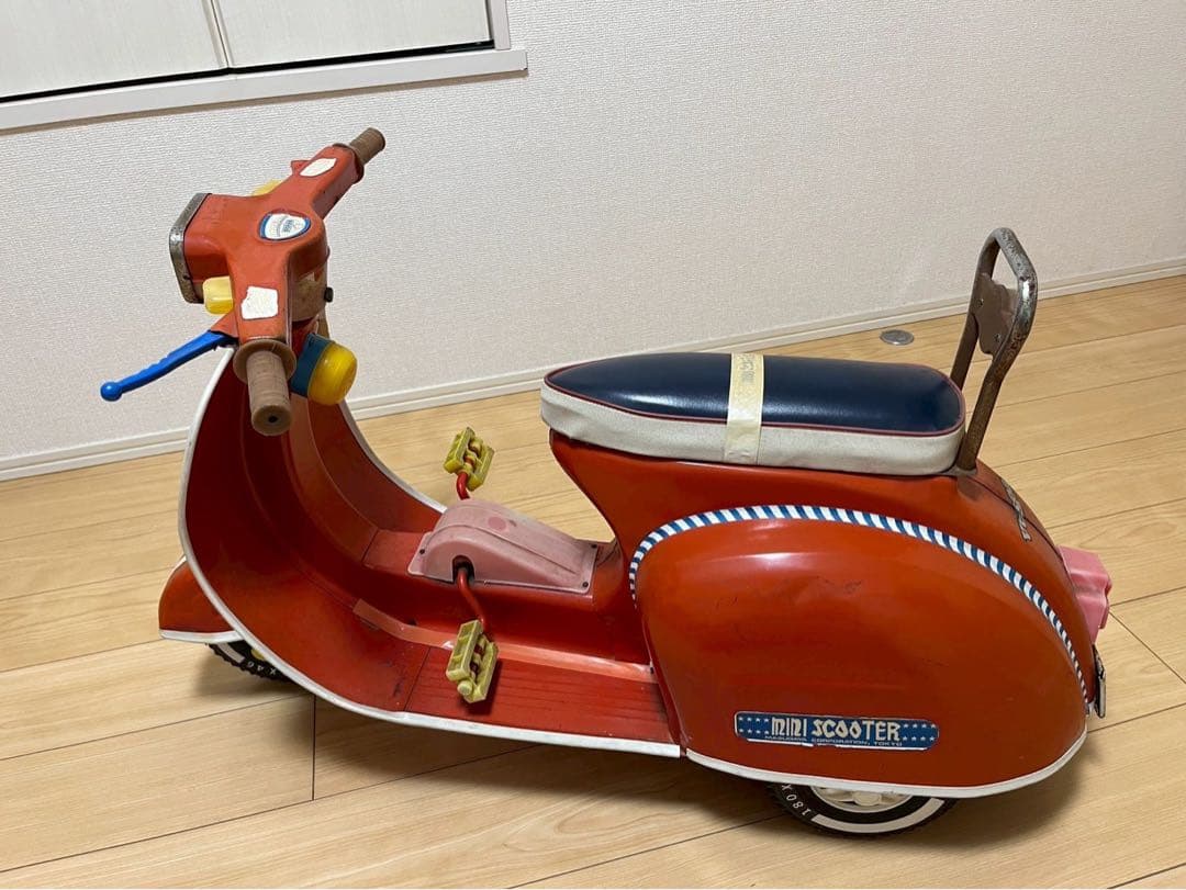 VESPA ペダル式三輪車 ブリキ玩具 置物
