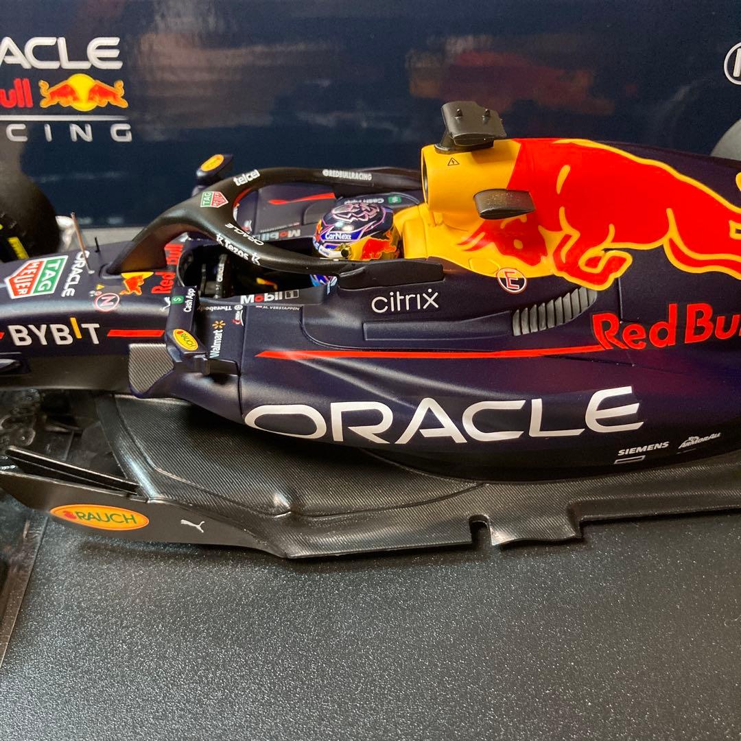 ミニチャンプス1/18OracleRedBullRacingRB18 2022