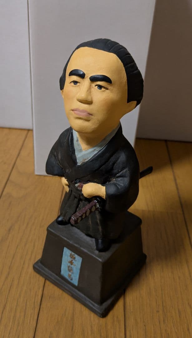 坂本龍馬　銅像　フィギュア 新品・美品　非売品　貴重！ 海援隊、幕末、明治維新