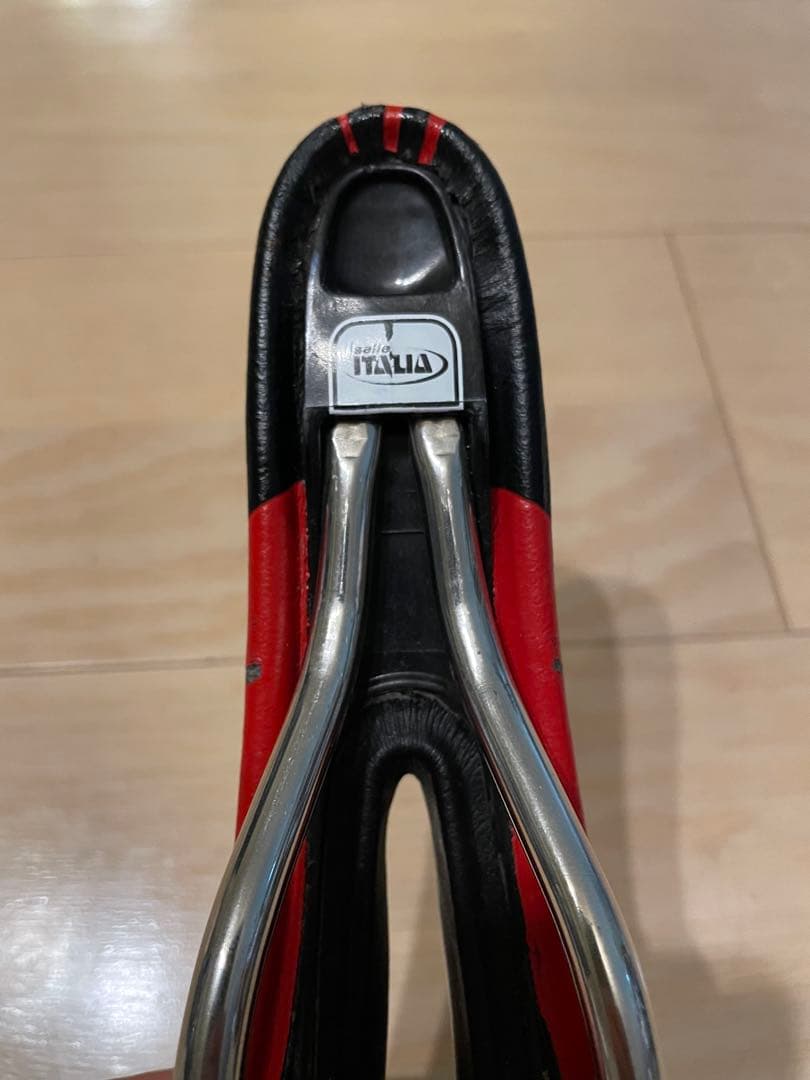 Selle Italia SLRチームエディション ブラック/レッド