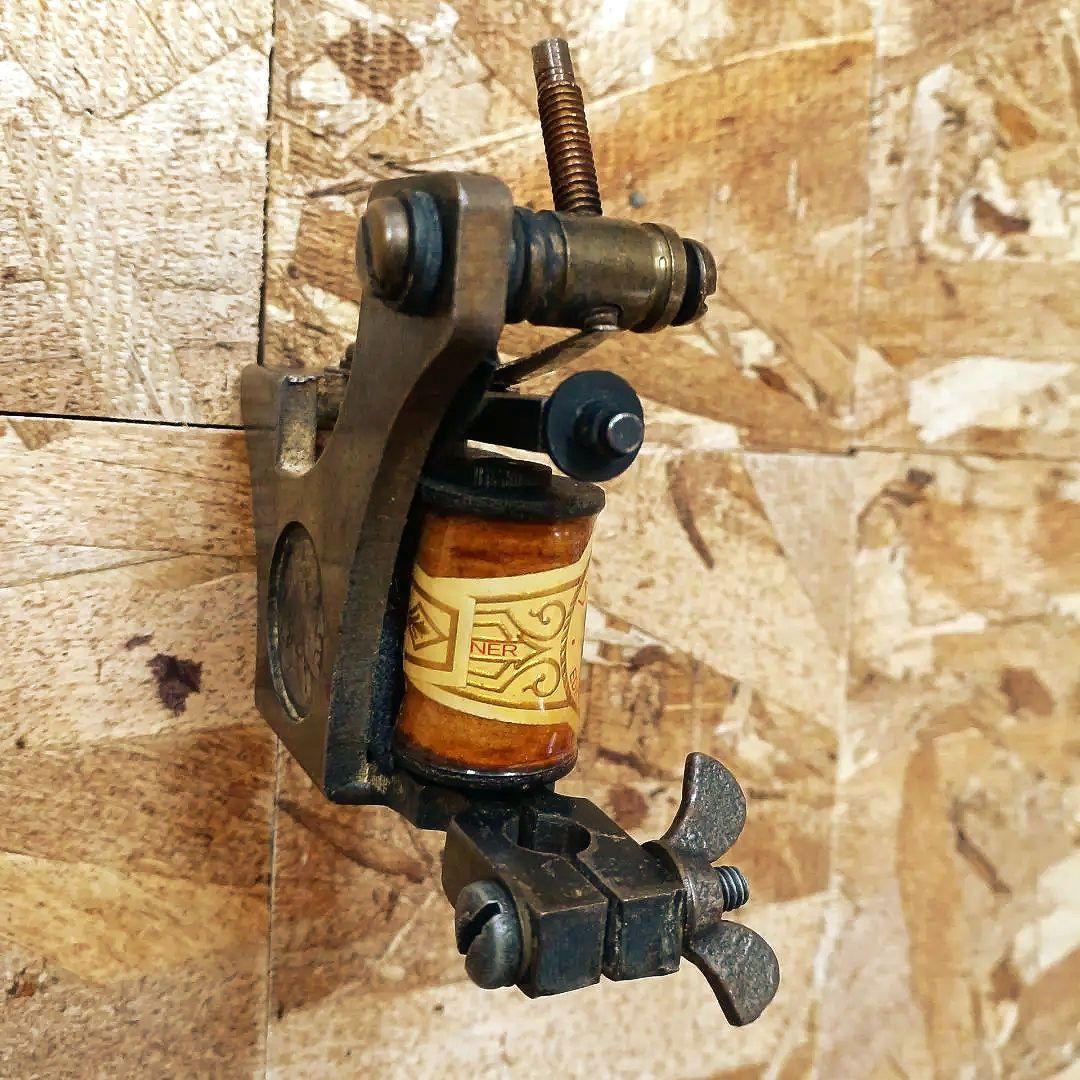 お値引き交渉可 tattoo bearknuckle tattoomachine