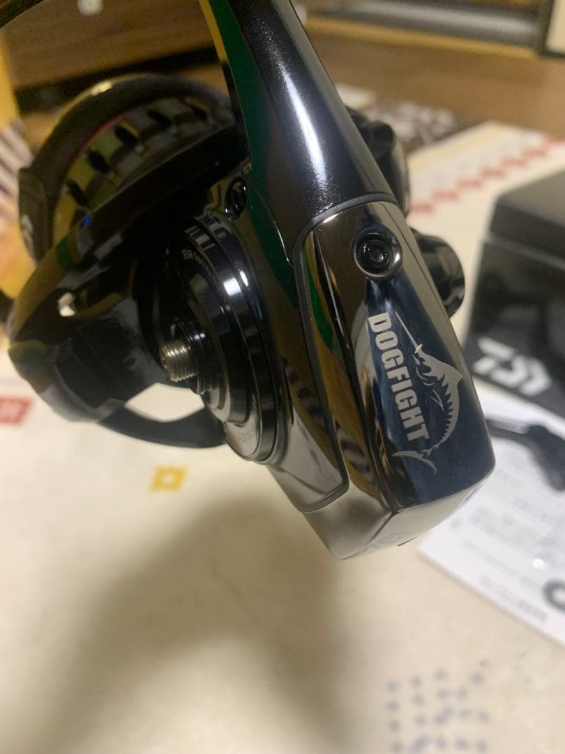 リール Daiwa Saltiga Dogfight 7000H
