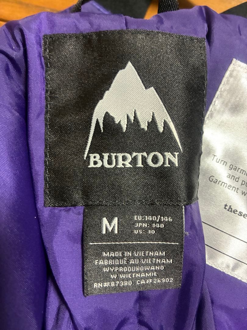 BURTON 子ども用スノーボードウェア