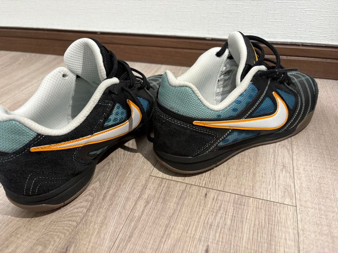 NIKE フットサルシューズ ガト