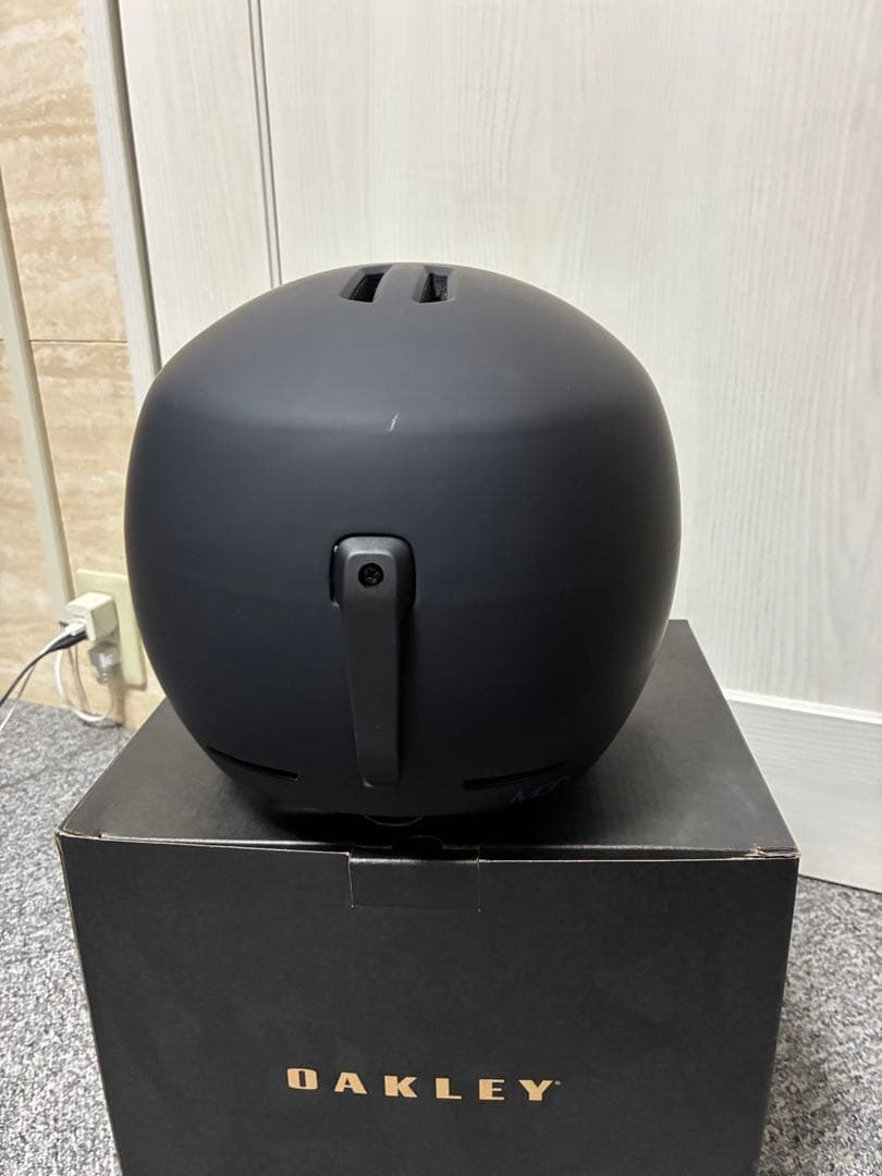 OAKLEY マットブラック スノーボードヘルメット