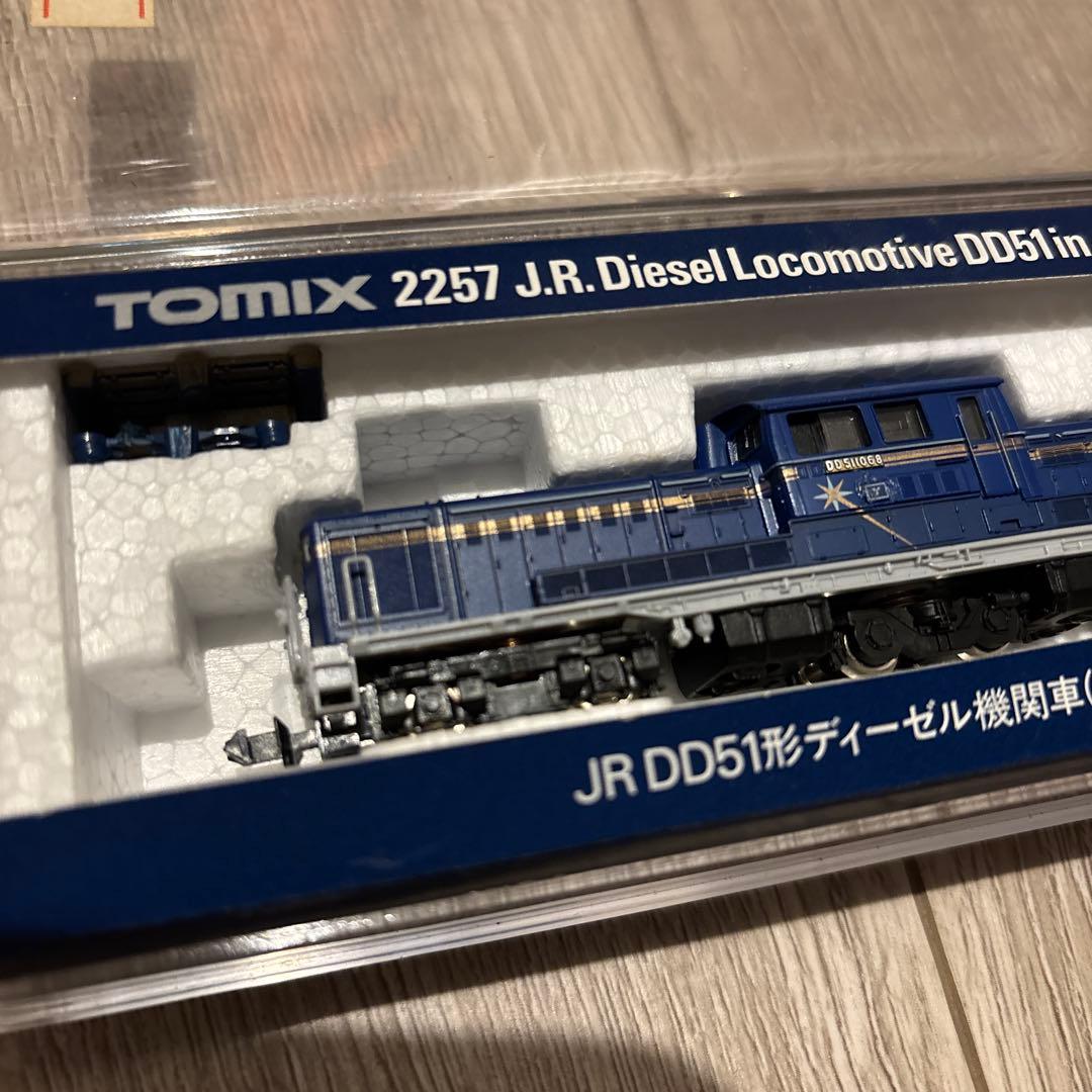 JR DD51形 ディーゼル機関車 、JR北海道EF81形トワイライトカラー