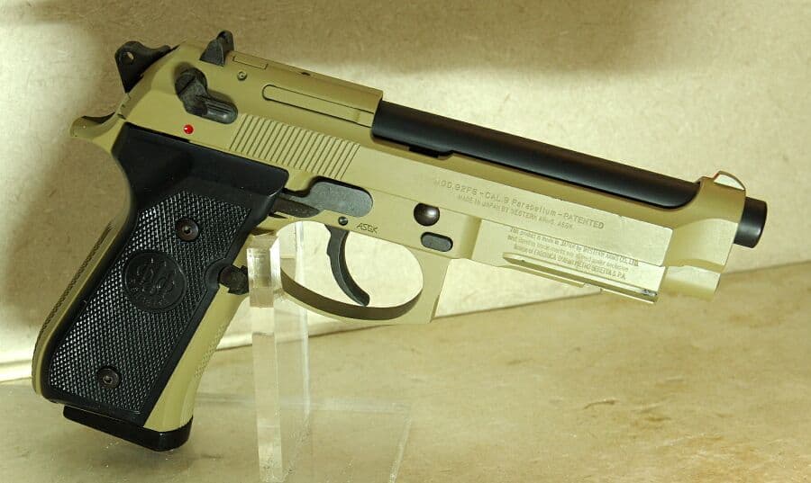 トイガン WESTERN ARMS BERETTA M9A1-DE