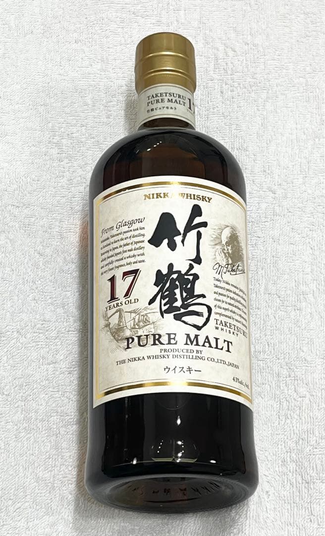 【貴重品‼️】竹鶴17年 700ml 化粧箱付き