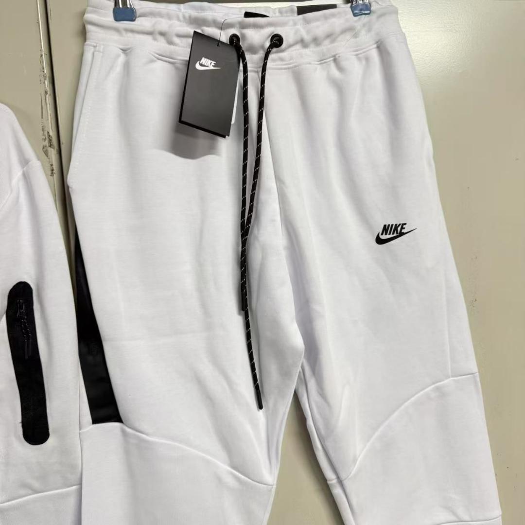 Nike Dri-FIT ホワイトジャージ上下セット Mサイズ