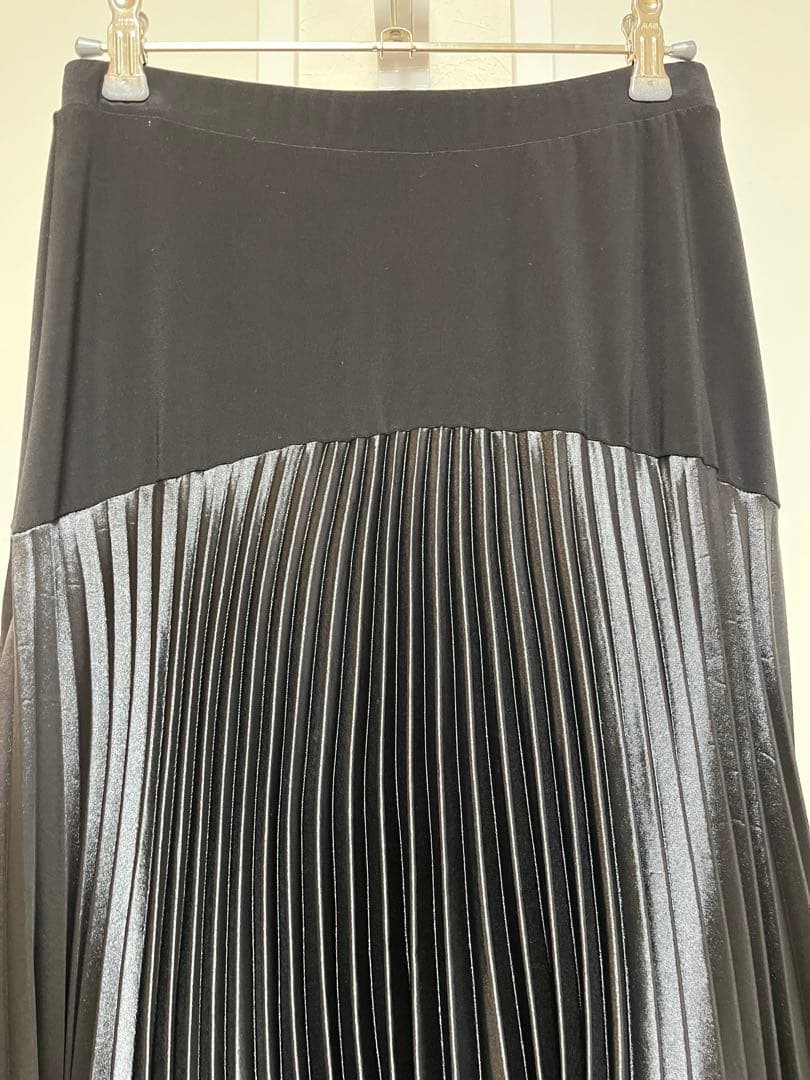 社交ダンス　黒 プリーツスカート