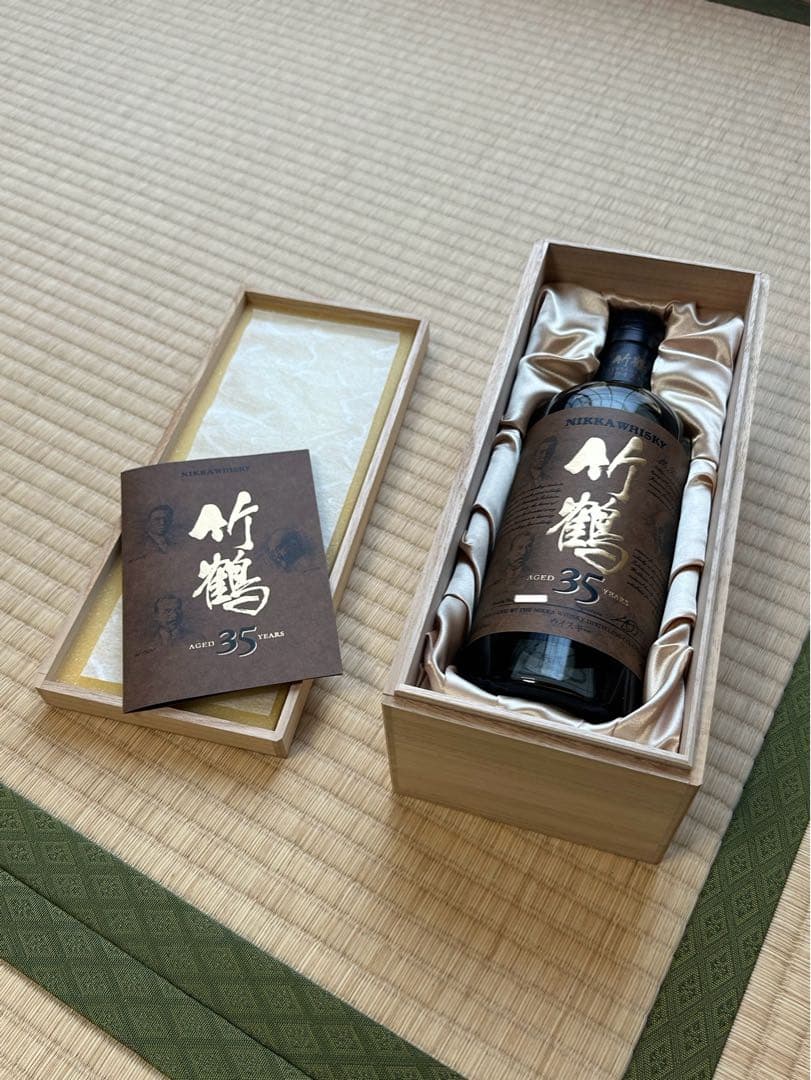 『NIKKA WHISKY 竹鶴 35年』2011