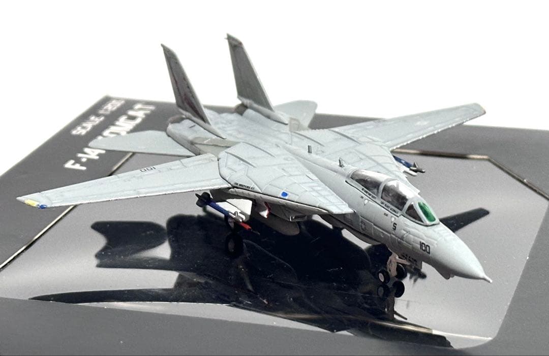 hogan 1/200 F-14A VF-154 ブラックナイツ CV-62