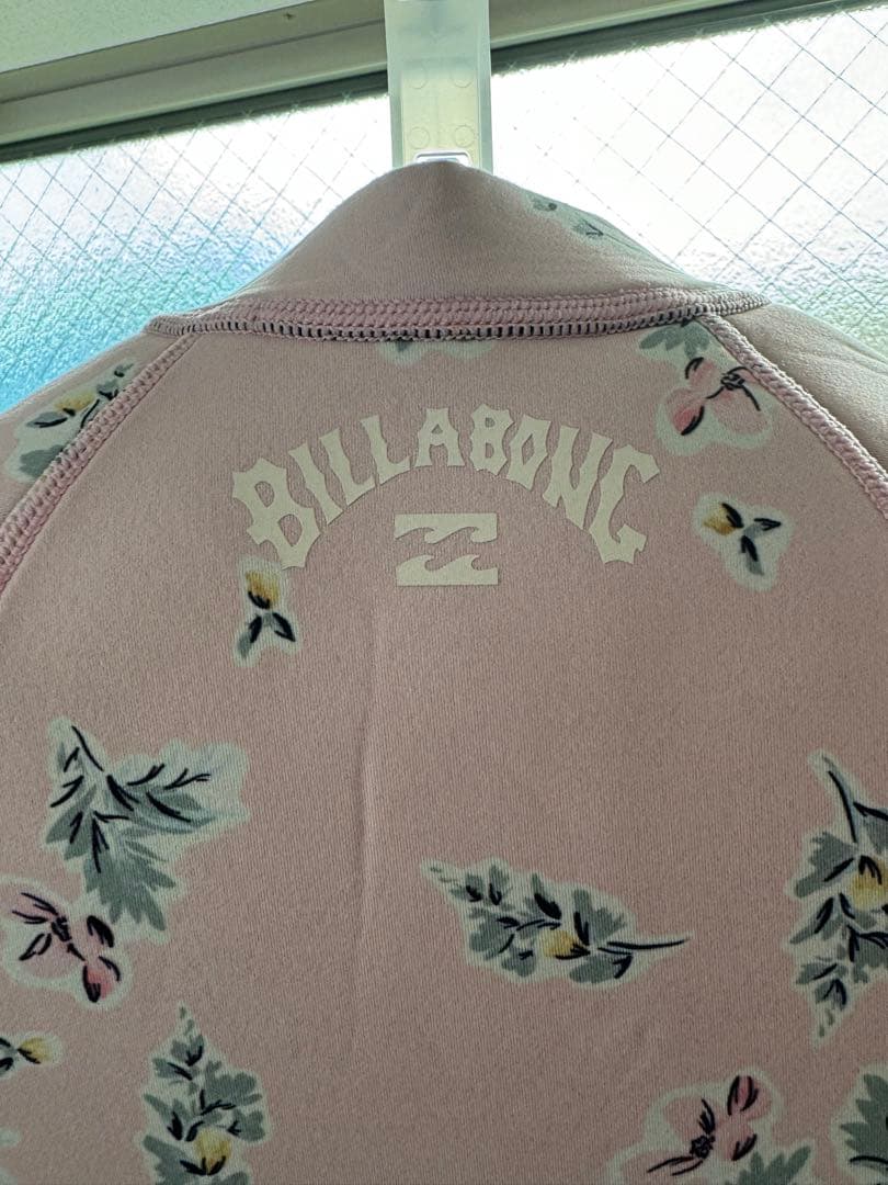 billabong ビラボン　ロンスプ　2mm ピンク　小花柄