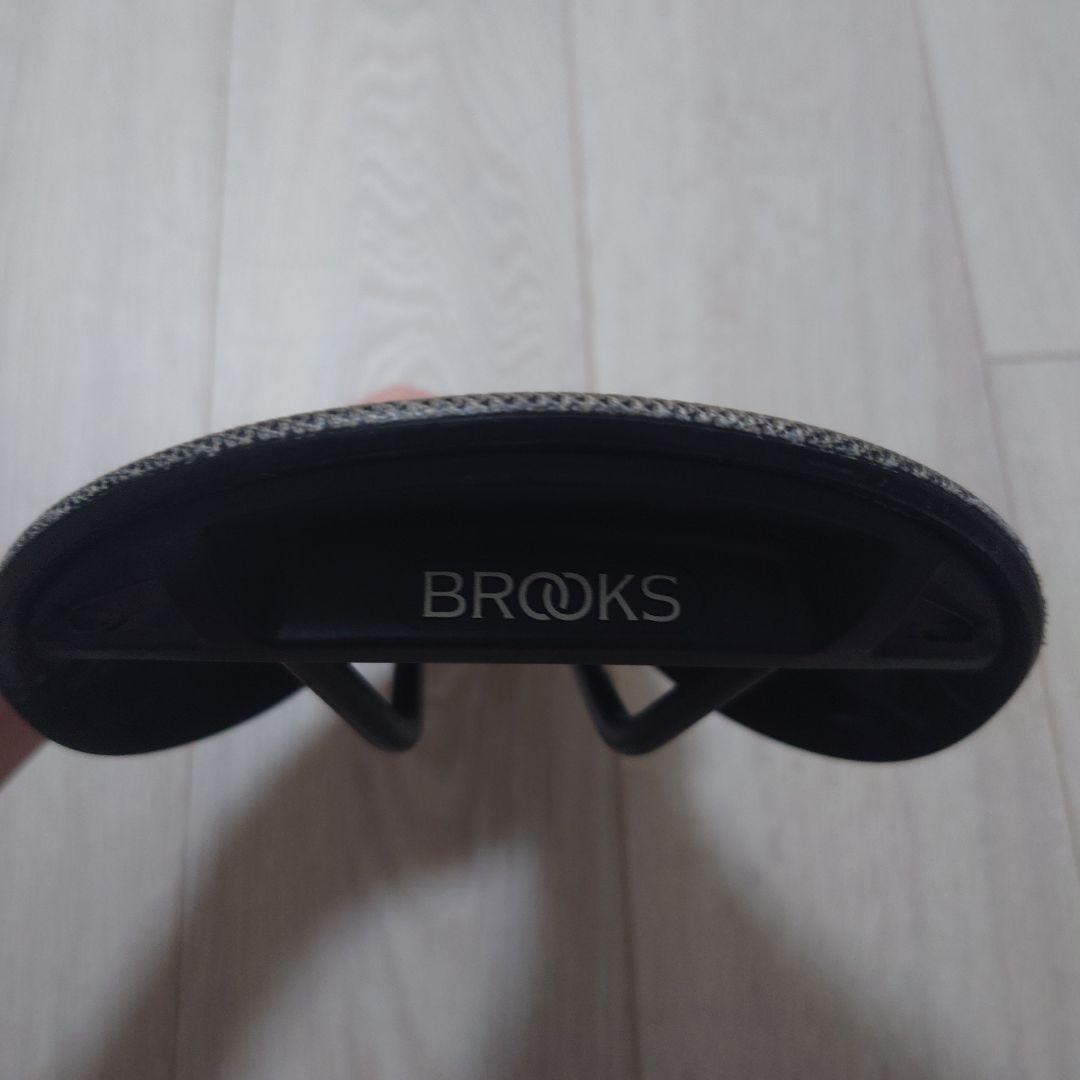 BROOKS サドル