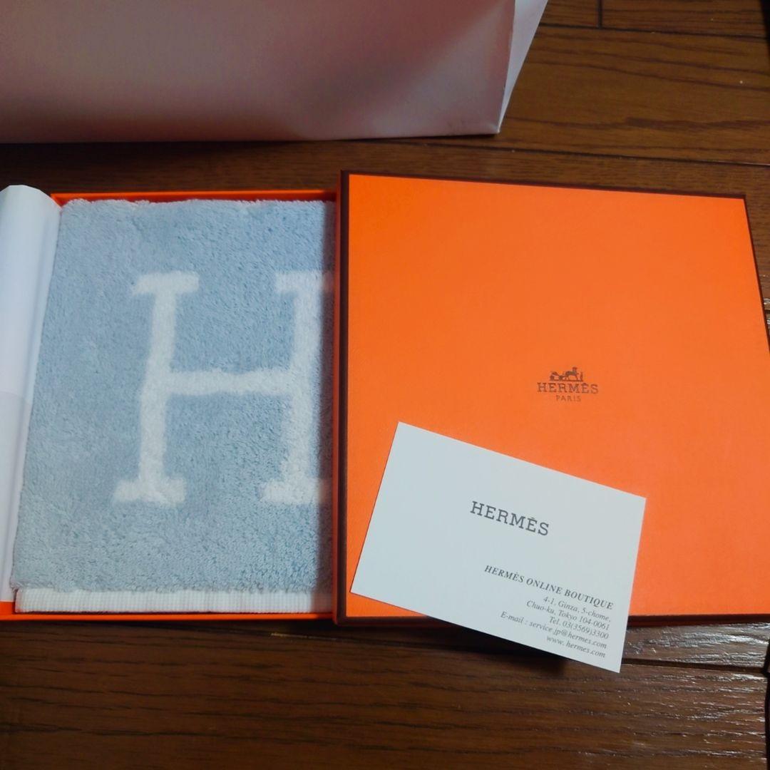 HERMES ライトブルー タオルハンカチ