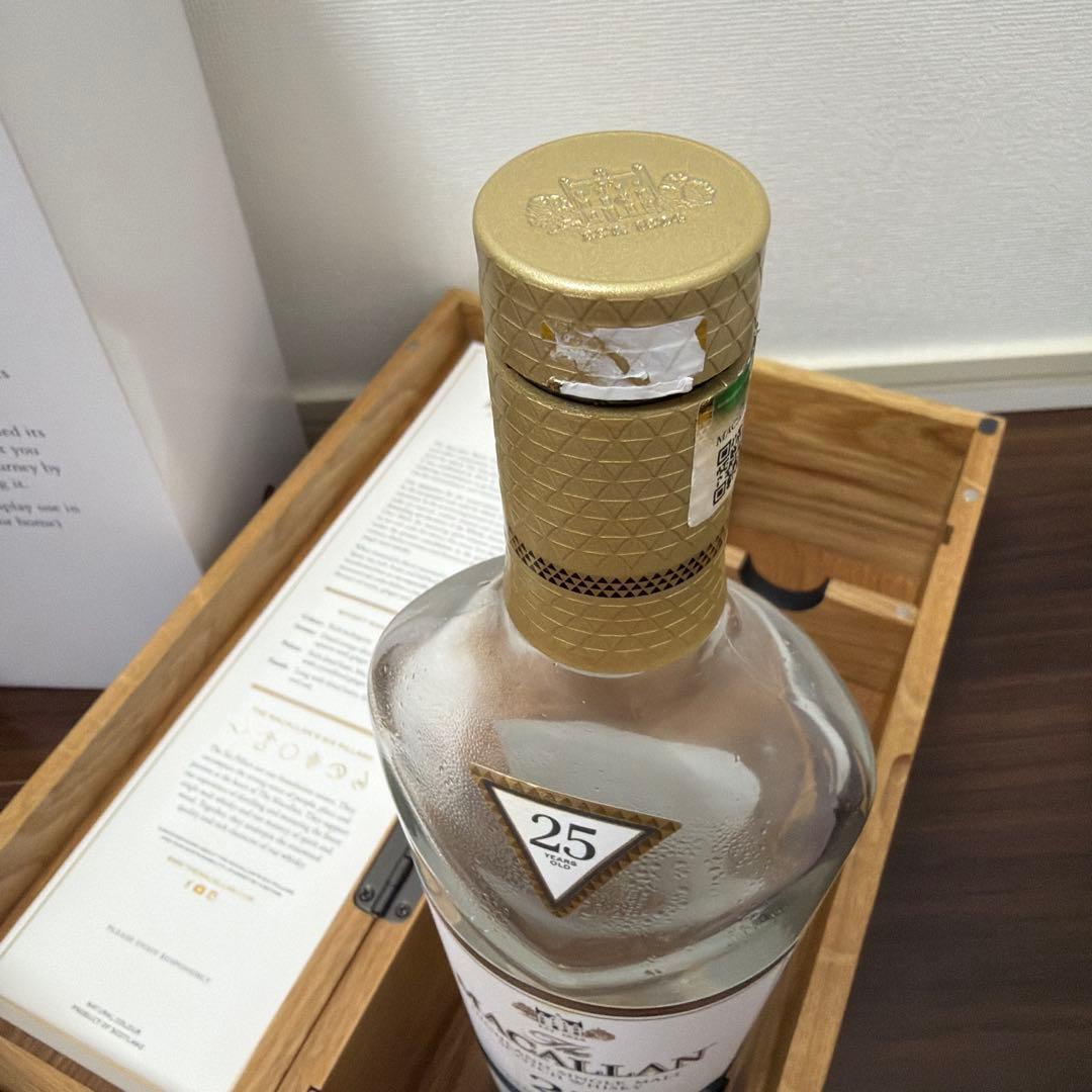 MACALLAN 25年 マッカラン 空瓶、木箱付き
