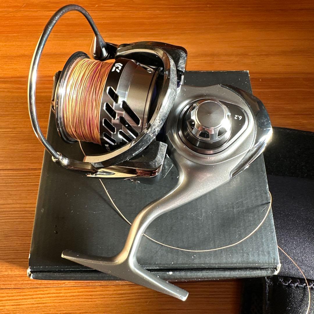 美品　DAIWA SALTIGA　BJ3500SH スプール付き