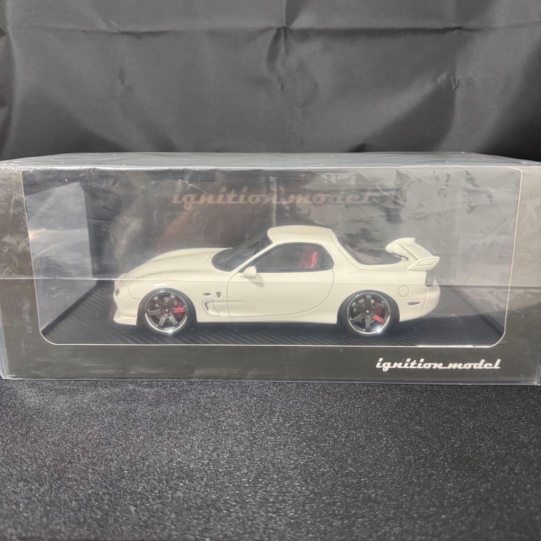 イグニッションモデル1/18 RX7 FD3S White 初期モデル　廃盤レア