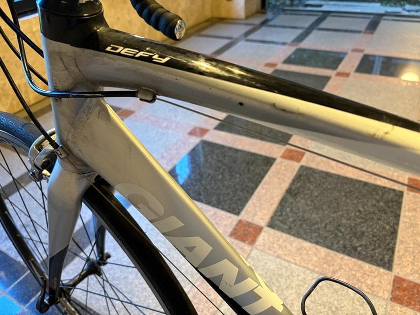 GIANT　DEFY3-ロードバイク-手渡しのみでお願いします。