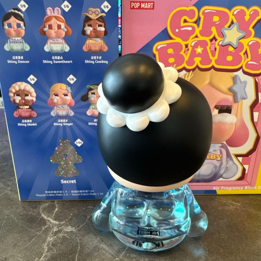 正規品　crybaby shiny shiny Airfragrance　香水