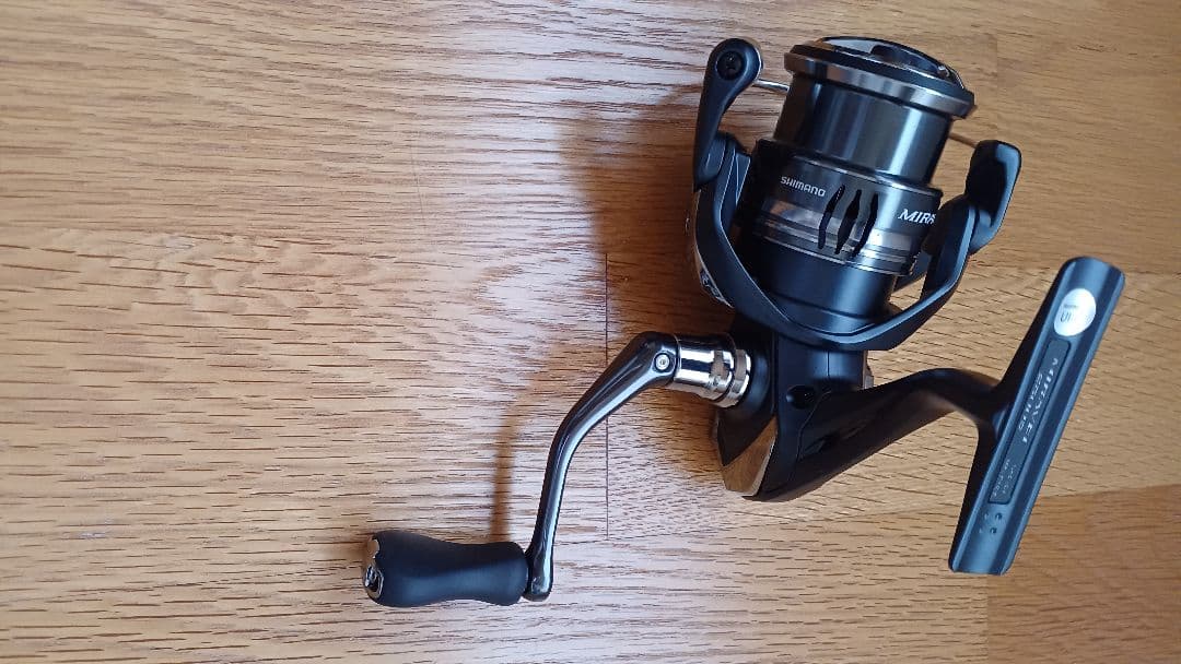 SHIMANO ミラベル 2500S スピニングリール
