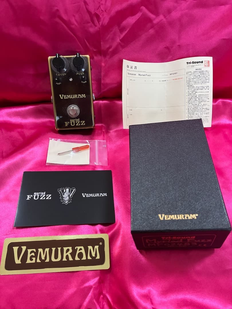 （美品：元箱付き）VEMURAM myriad FUZZ ギターエフェクター