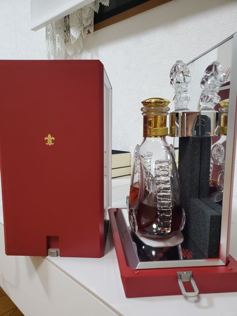 LOUIS XIII ブランデー クリスタルボトル