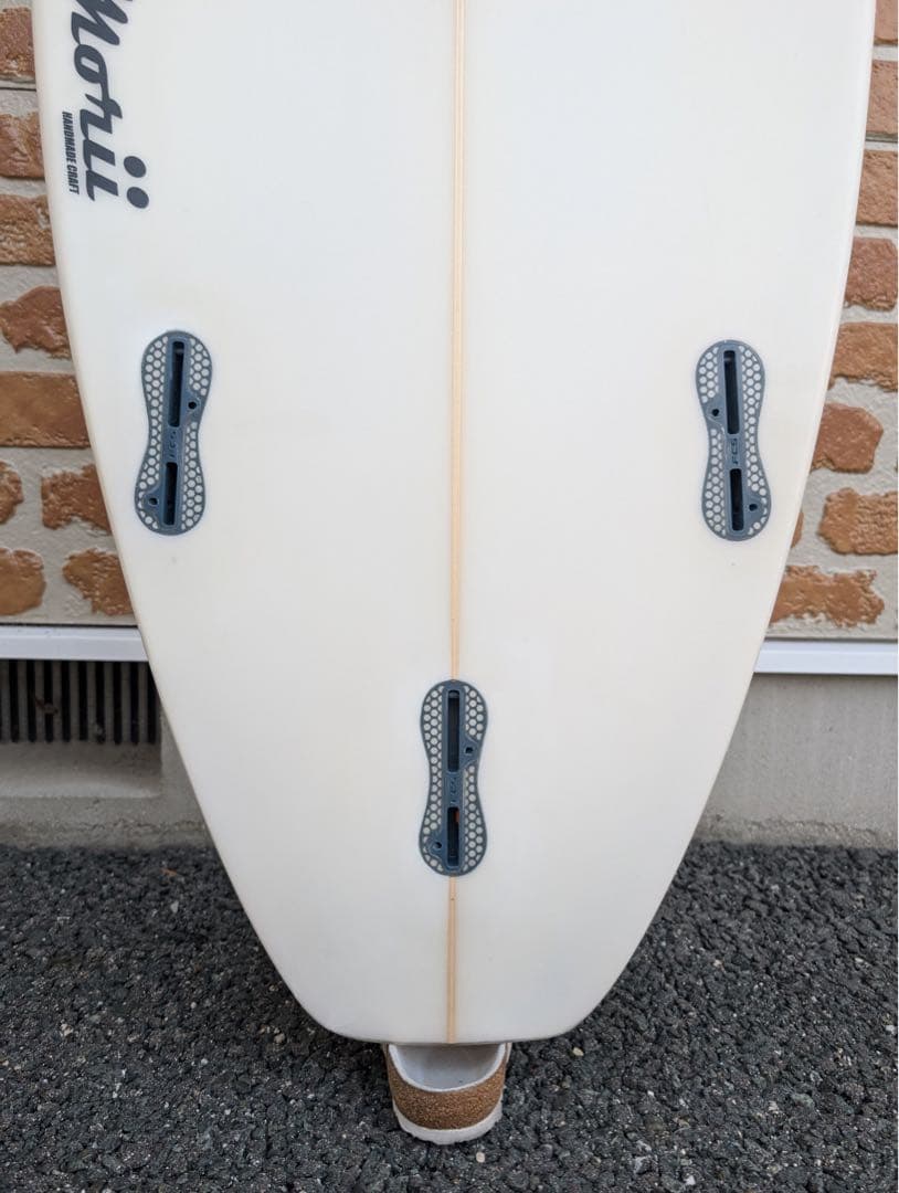 ZBURH CUSTOM(ゼブラ)サーフボード5'11 トライフィン FCS2