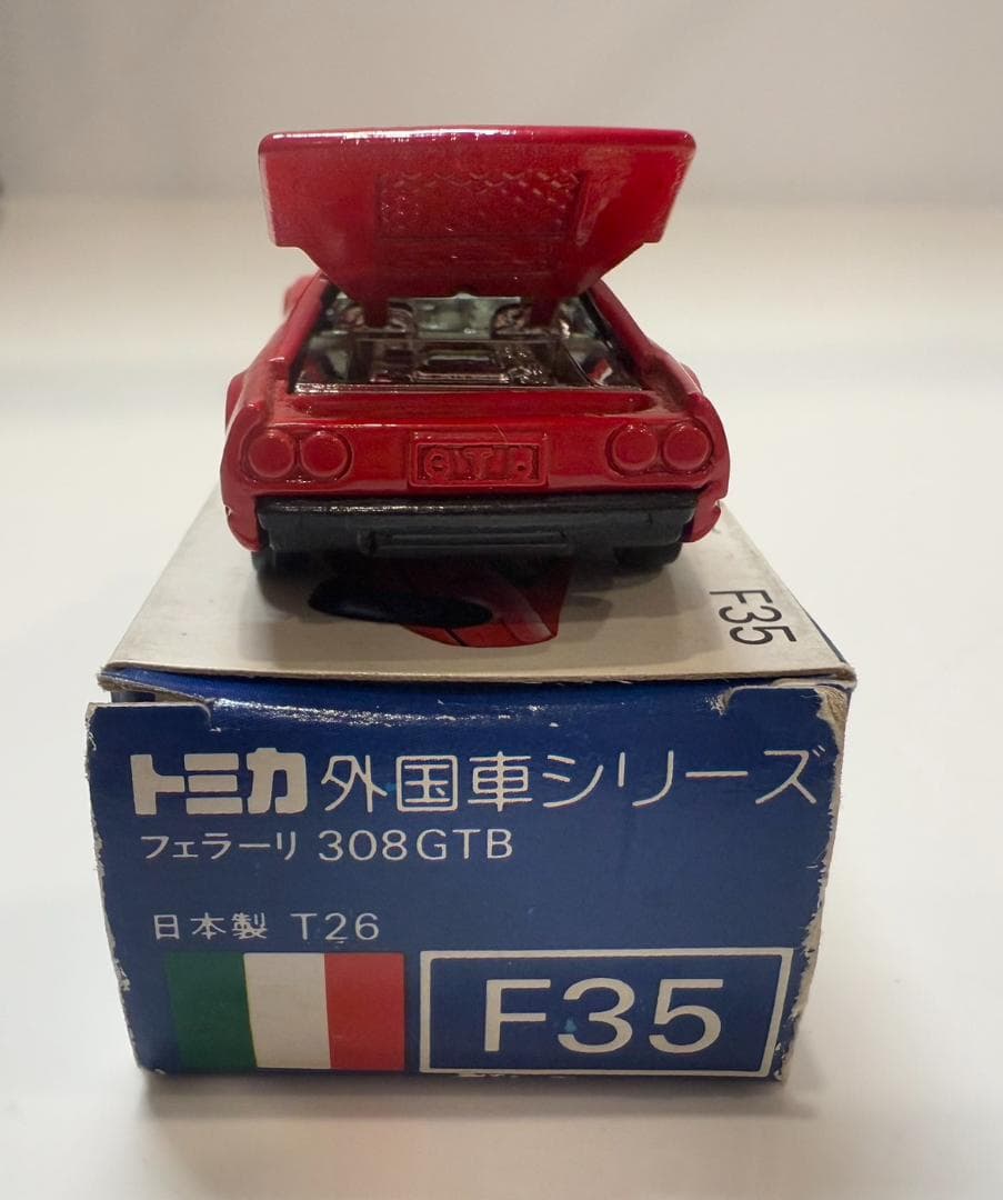 トミカ フェラーリ 308GTB F35 日本製 青箱 外国車シリーズ