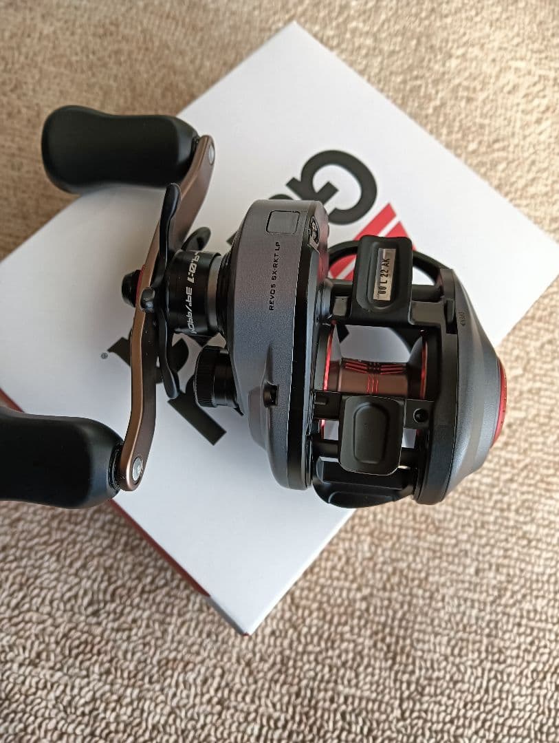 Abu Garcia レボ5 SX ロケット R