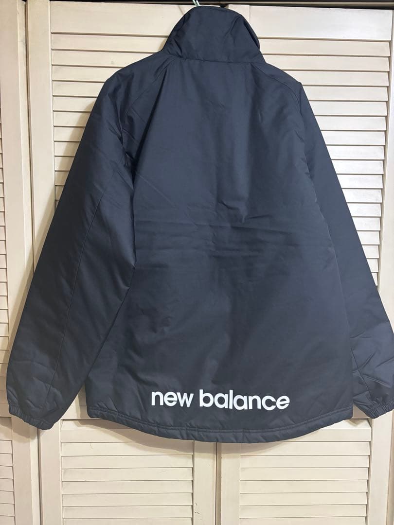 New Balance メンズウィンドブレーカー Lサイズ　黒