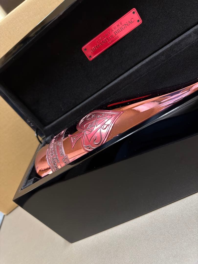 Armand de Brignac ドゥミセック レッド 箱付き①