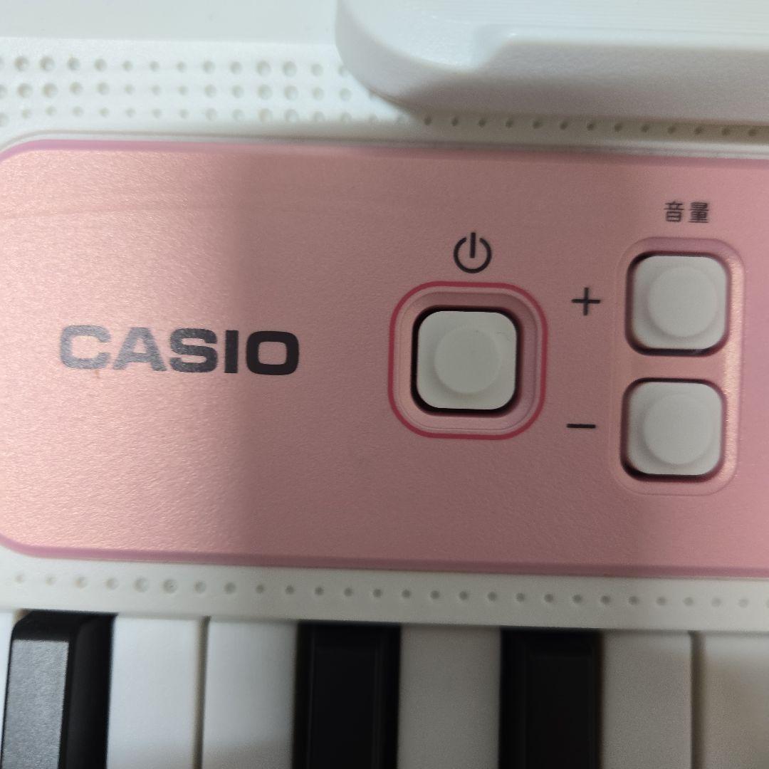 あーちゃんさん専用　CASIO LK312 61鍵光ナビゲートキーボード