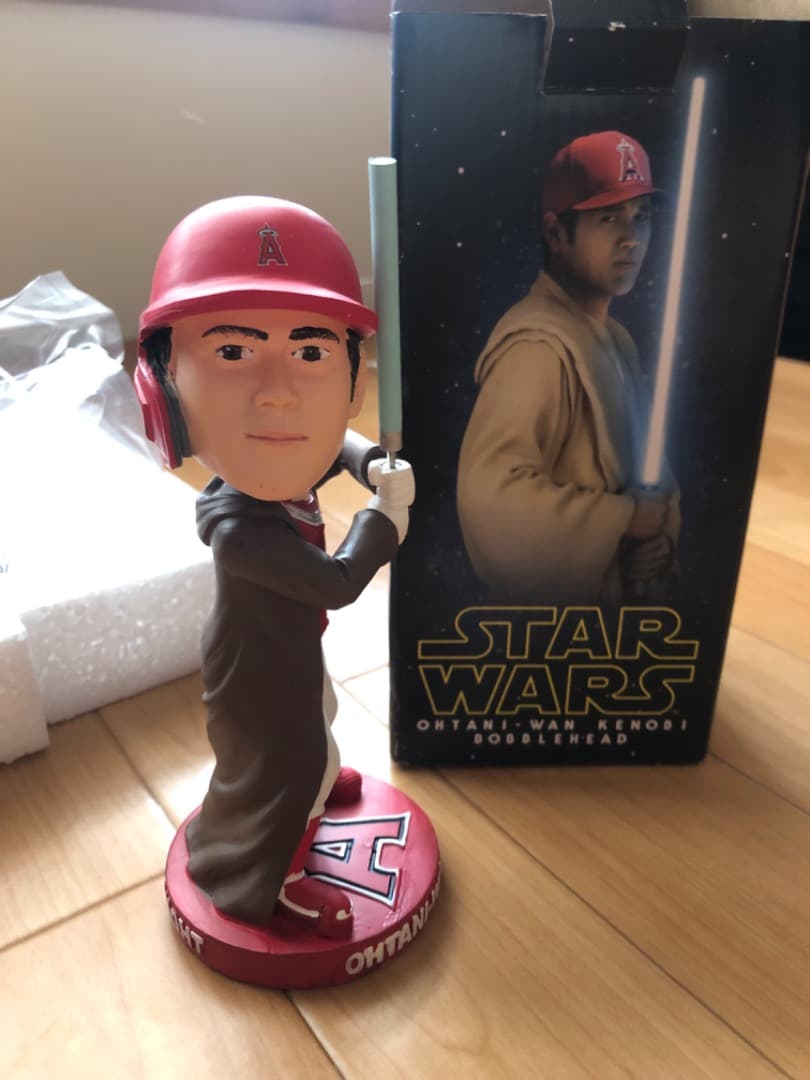 大谷翔平　スターウォーズ　ボブルヘット